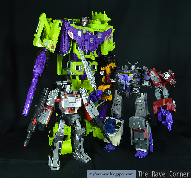 The Rave Corner Transformers Combiner Wars Titan Class Devastator Review