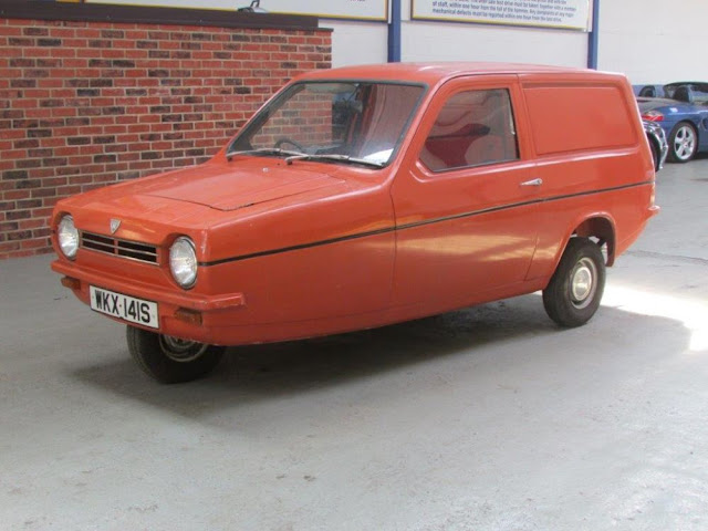 Reliant Robin, a Three-Wheeled Car That Was Voted the Worst British Car ...