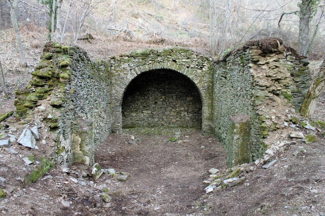 D E S R E F L E X I V O: Eremitério