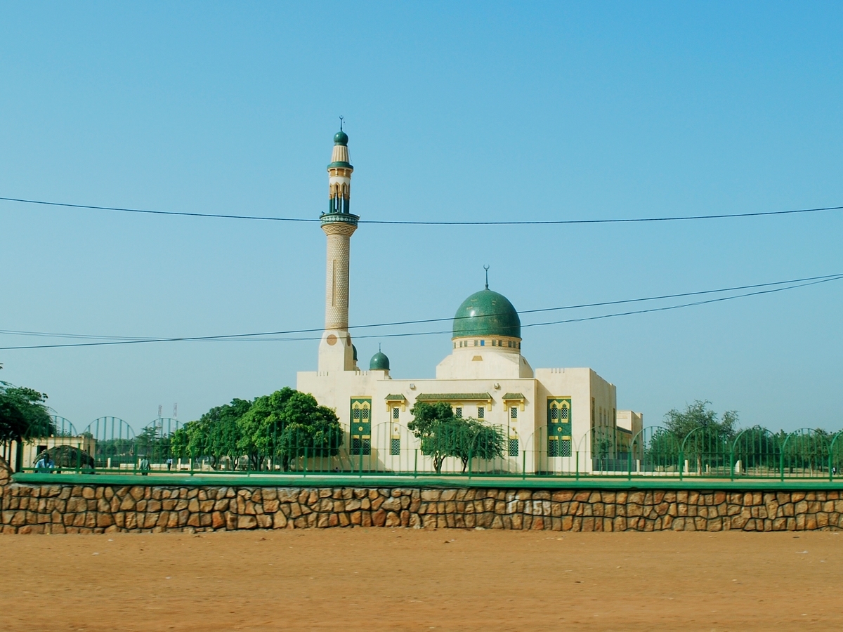 Masjid Niamey Nigeria - Fauzi Blog