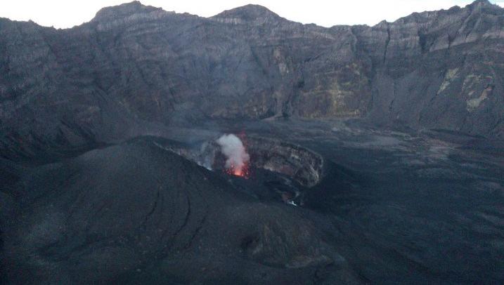 Volcano Tour Indonesia: Mount Raung Made Small Eruption on July 21,2013