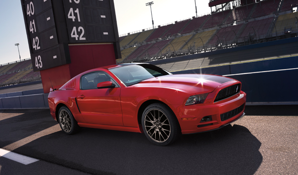 THE ULTIMATE CAR GUIDE: Used Car Review - Ford Mustang (2012-2015)