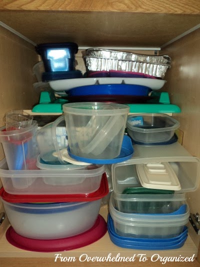 The Secret for Organizing Food Storage Containers so They Stay ...