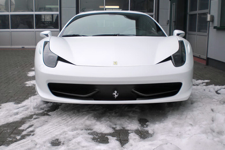 Top Cars Zone: Ferrari 458 Italia White Pictures and Wallpapers