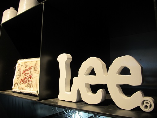 mylifestylenews: 《Lee Opens Flagship store @ Causeway Bay》