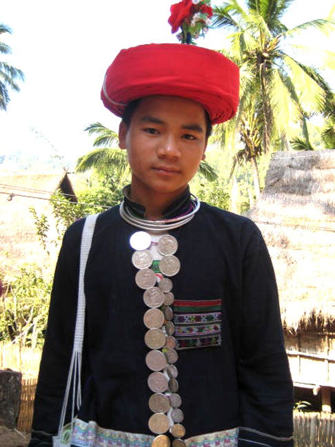 Local style: Traditional costume of the Akha people