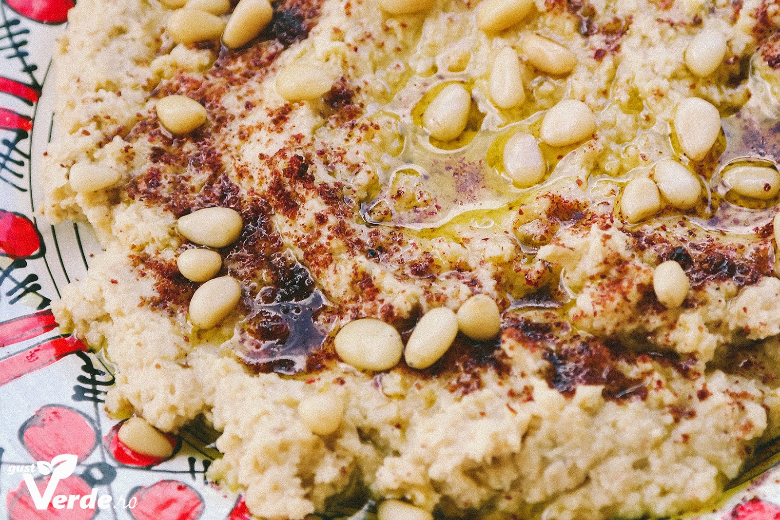 Razbunare de mancare! Daca vrei un humus bun ti-l faci cu mana ta ...