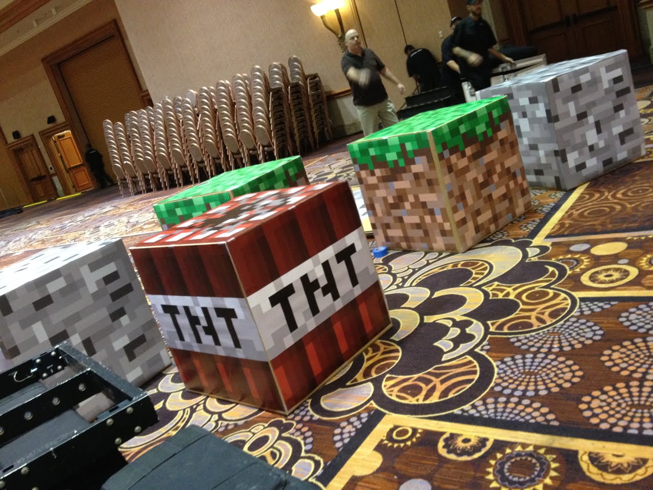 Greg Aronowitz: Minecon or bust!