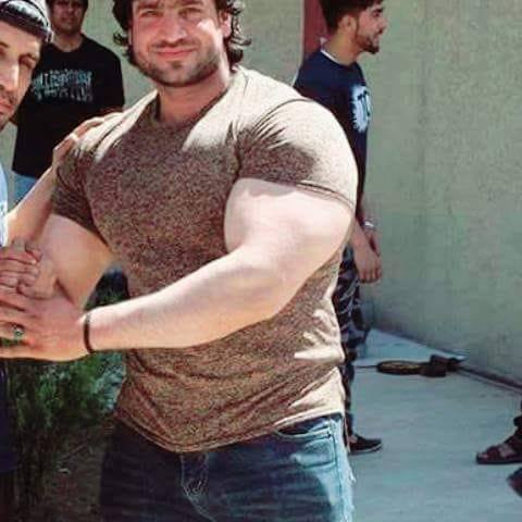 world bodybuilders pictures: kazakhstani bodybuilder gula jan ahmadzi