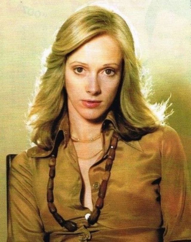 30 Vintage Photos of a Young and Beautiful Sondra Locke, Clint Eastwood ...