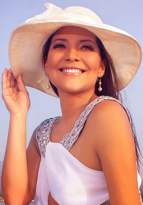 Jennifer Moya - Diverso Magazine