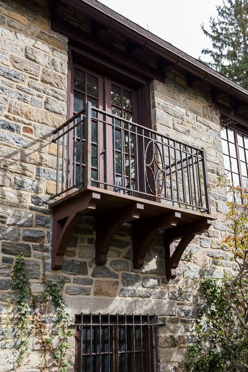 Sweet House Dreams: 1900 Stone Hall in Bryn Athyn, Pennsylvania