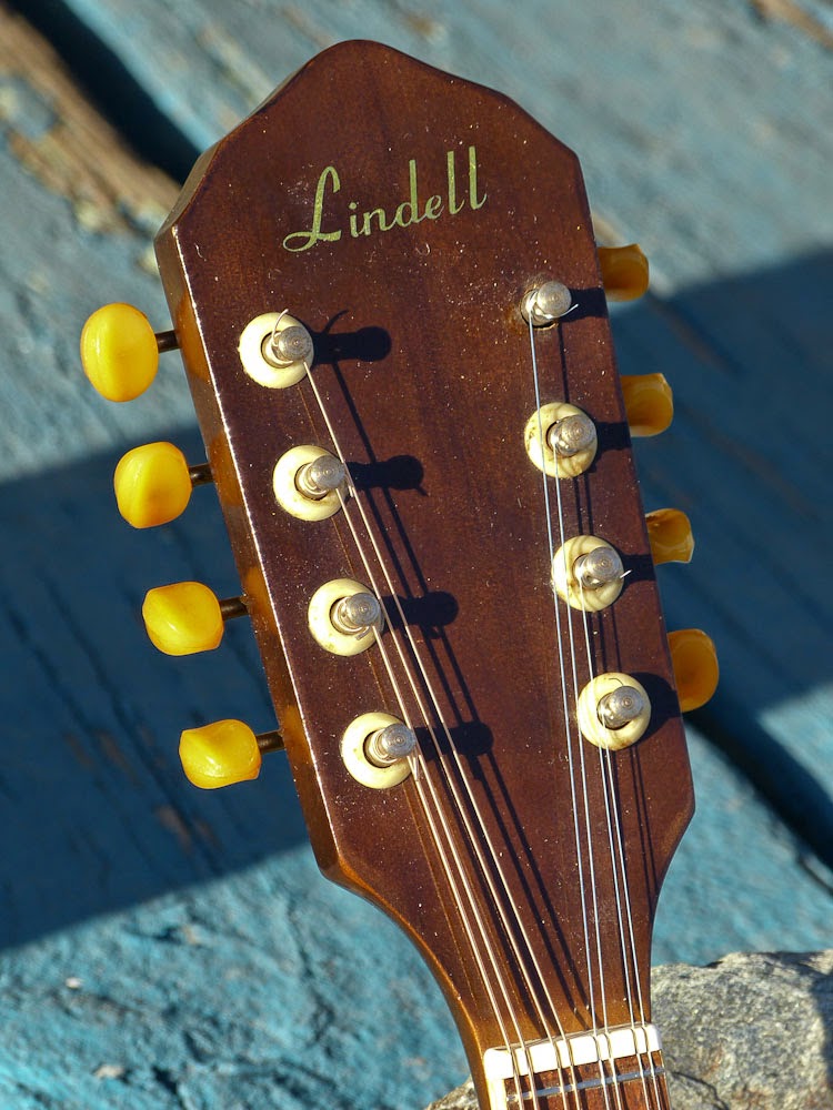 1960s Japanese-made Lindell Ac/Elec Mandolin