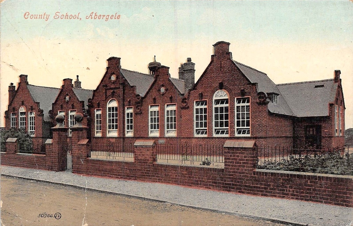 Rhyl Life: WORLD TOUR OF ABERGELE # 1