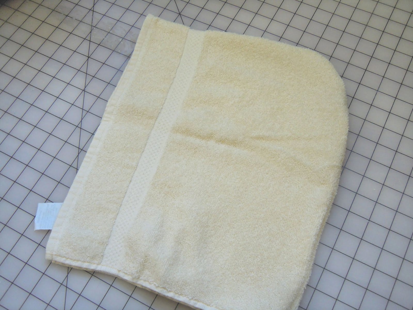 { Hooded Towel Tutorial } - Naturally Creative Mama