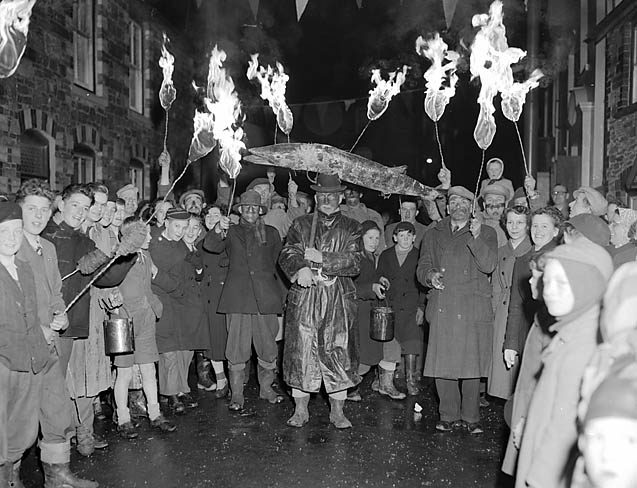 Peter Finnemore's blog: Geoff Charles 'Without Words / Heb Eiriau ...