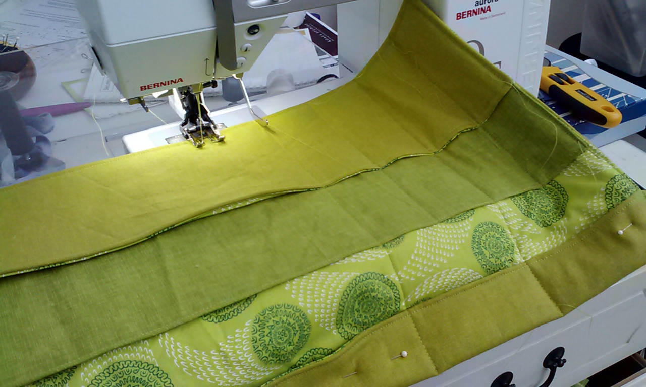 Cookseyville: knitting needle holder tutorial