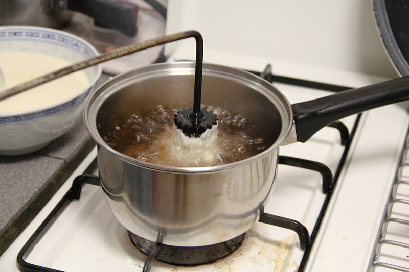 Tummy Thrills: Nyonya Kuih Pai Tee, Chinese Top Hats