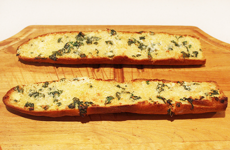 The Blush Blonde: Recipe: Garlic Bread