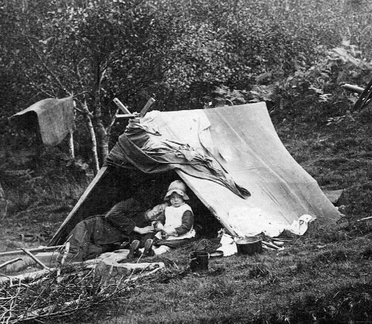 Tour Scotland: Old Photograph Gypsies Camping Loch Ness Scotland