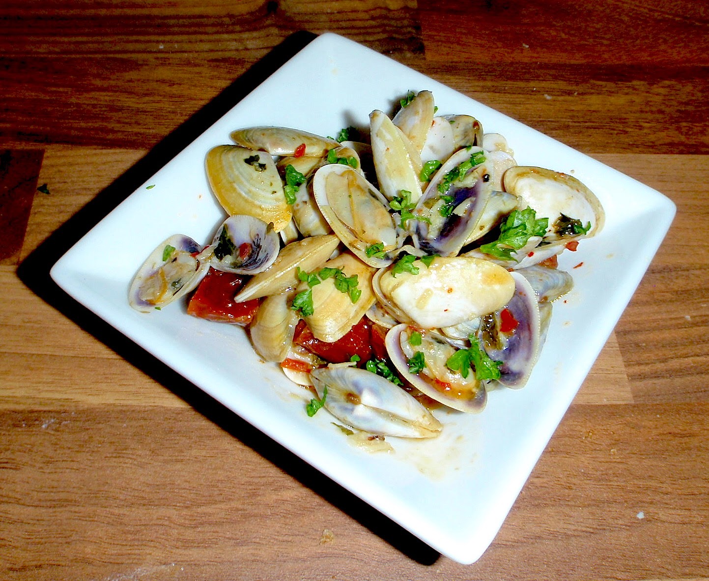 Friends & Foodies Forever: Sautéed Tellina - Wedge Shells - Bean Clams