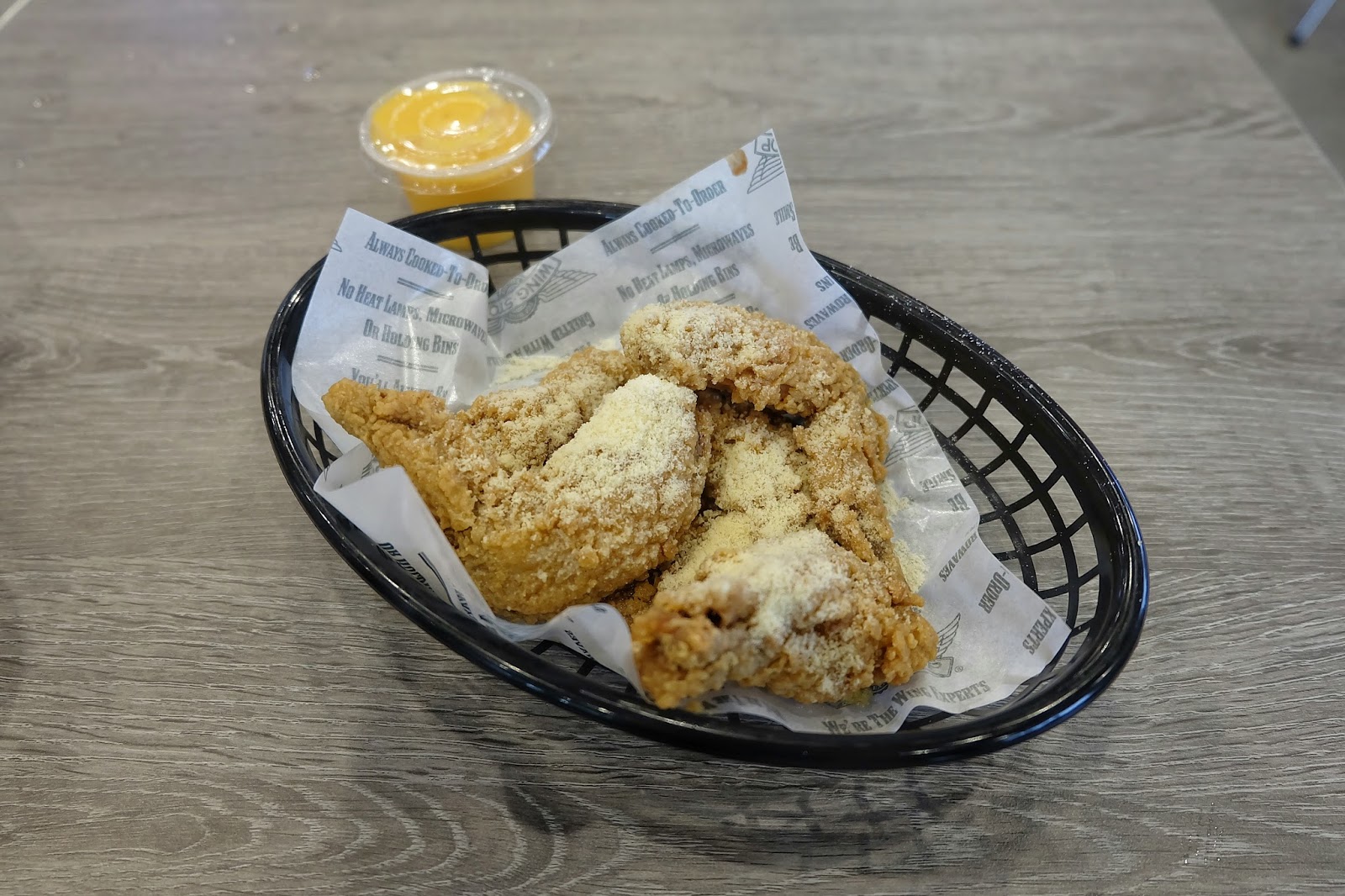 WINGSTOP BOGOR : Chicken Wings dengan Bumbu Varian Unik - AP'S Food Journal