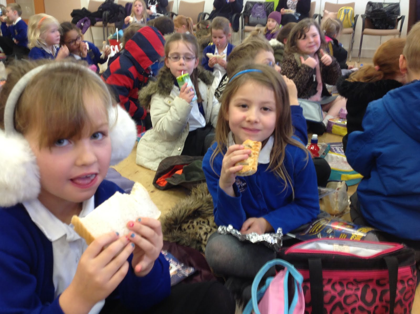 Withernsea Primary School Year 2 Blog: Having our indoor picnic!