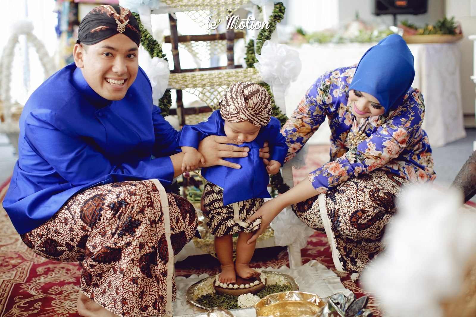 Le Motion Photo: Raihan's Tedak Siten (Adat Jawa)