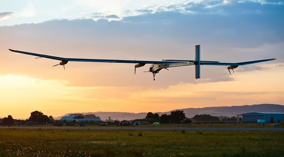 Sub-orbital altitude solar/rocket powered mother ship launch vehicle ...