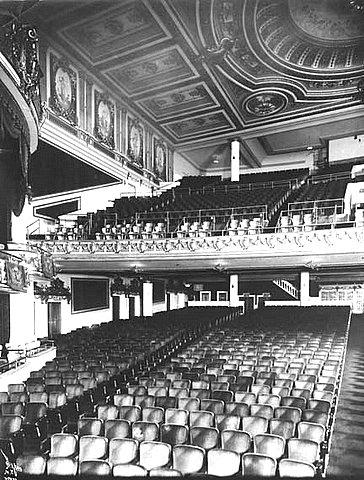 NEW YORK TOURS BY GARY : The Strand Theatre New York City