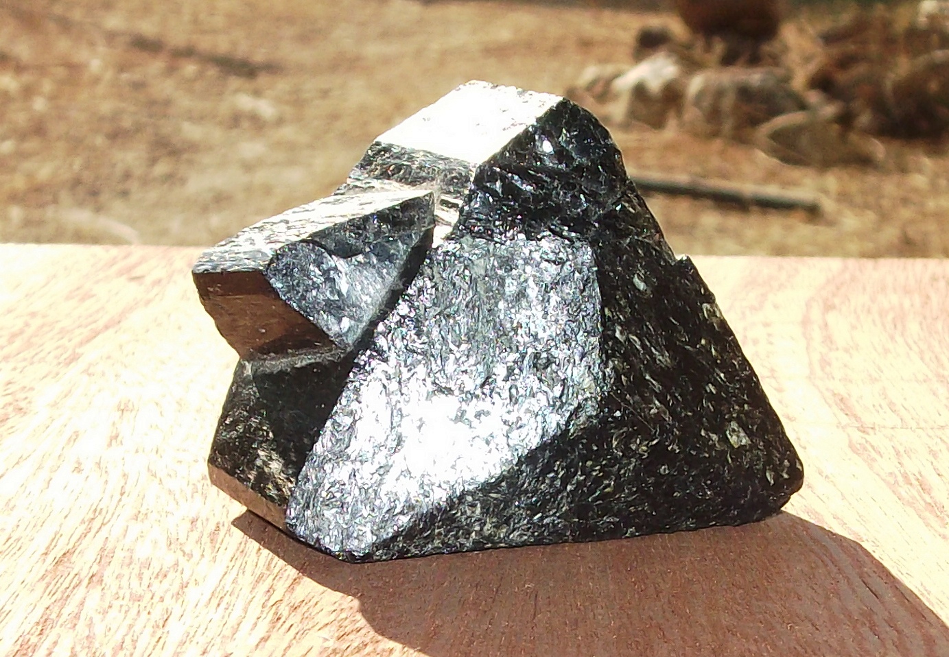 Turmalina - Mineral Pedra