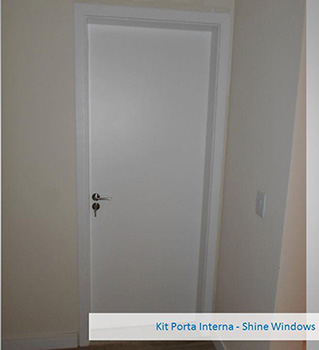 Quality SMI: Kit porta pronta de PVC - Shine Windows