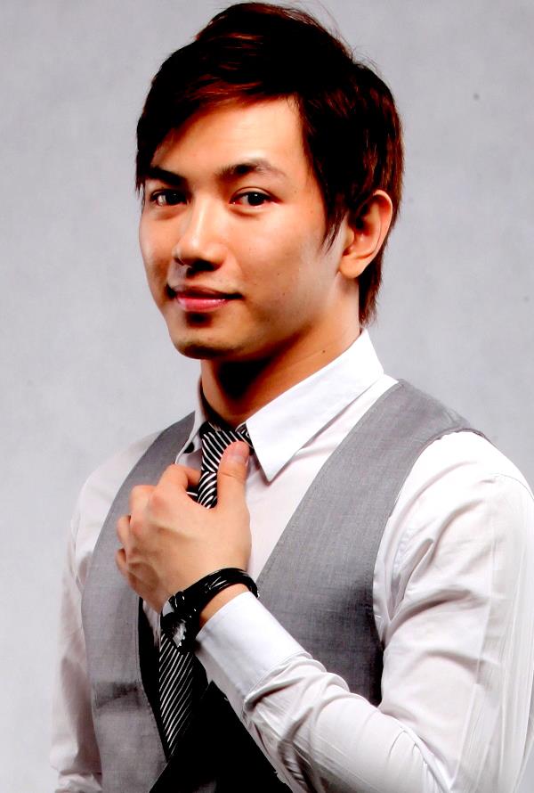 M y a n m a r H u n k s: Sai Si Tom Kham by HAK photography