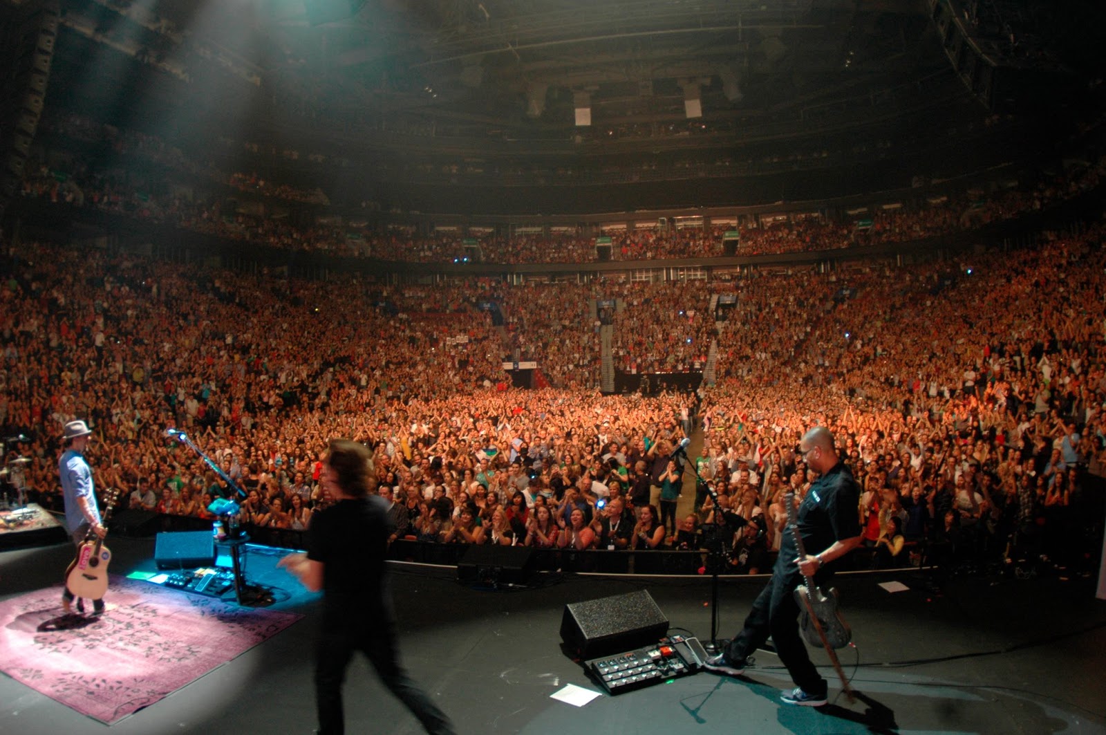 Lauren Likes Saint Mike's: The Best Concert Venue (Higher Ground)