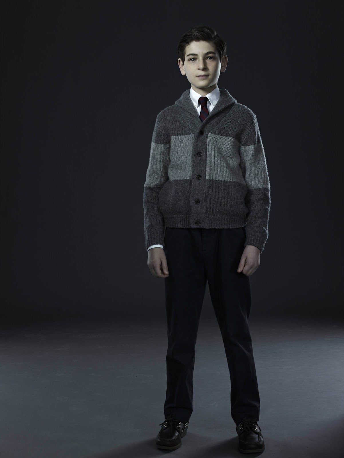 DAMN Good Coffee...and HOT!: First Look at GOTHAM's Bruce Wayne ...