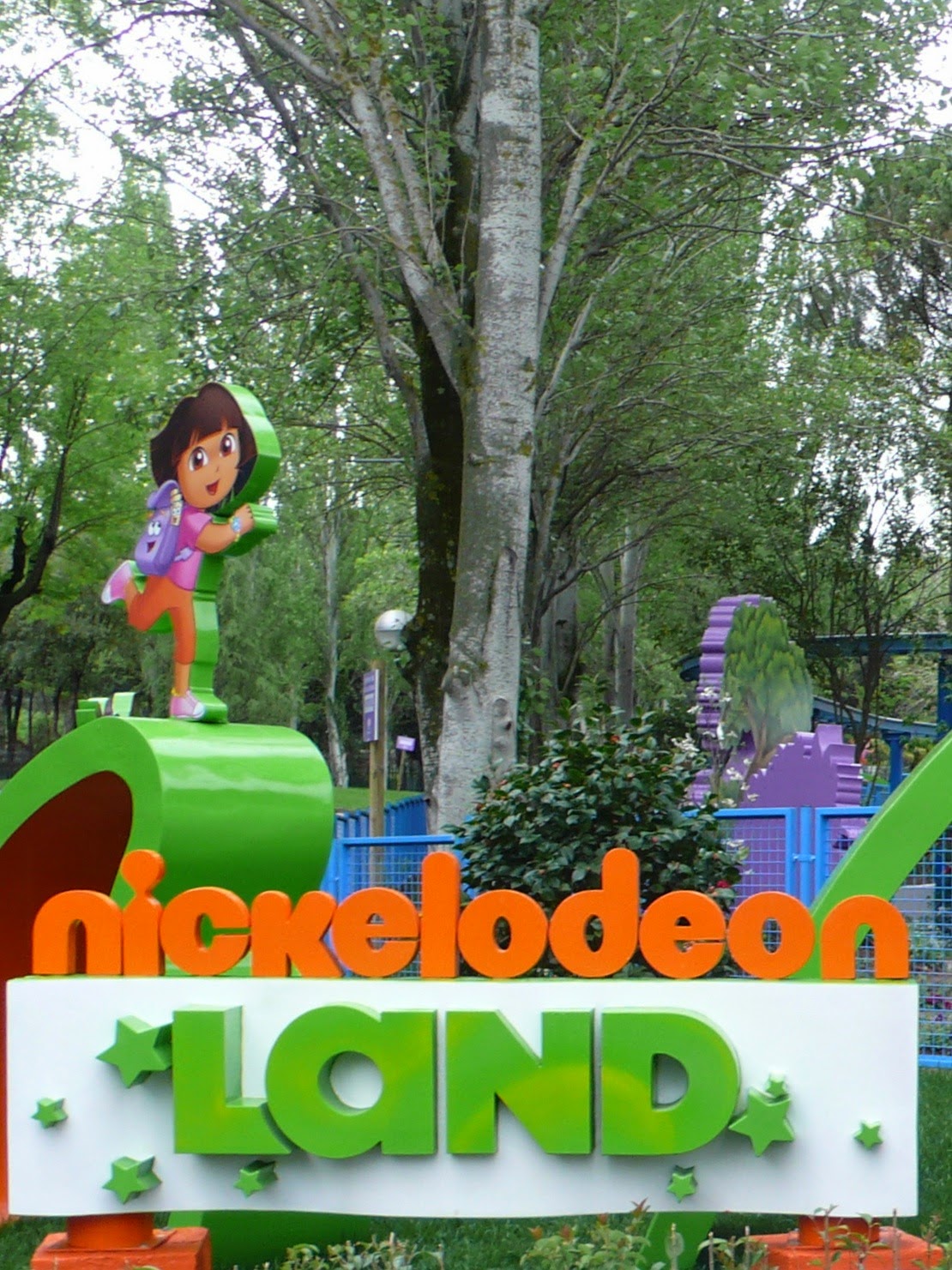 Pequeña Fashionista: ¡La nueva zona familiar Nickelodeon Land ya está ...