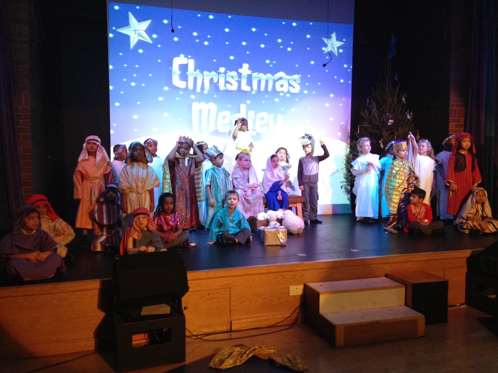 Headteacher's blog: Key Stage 1 Christmas nativity