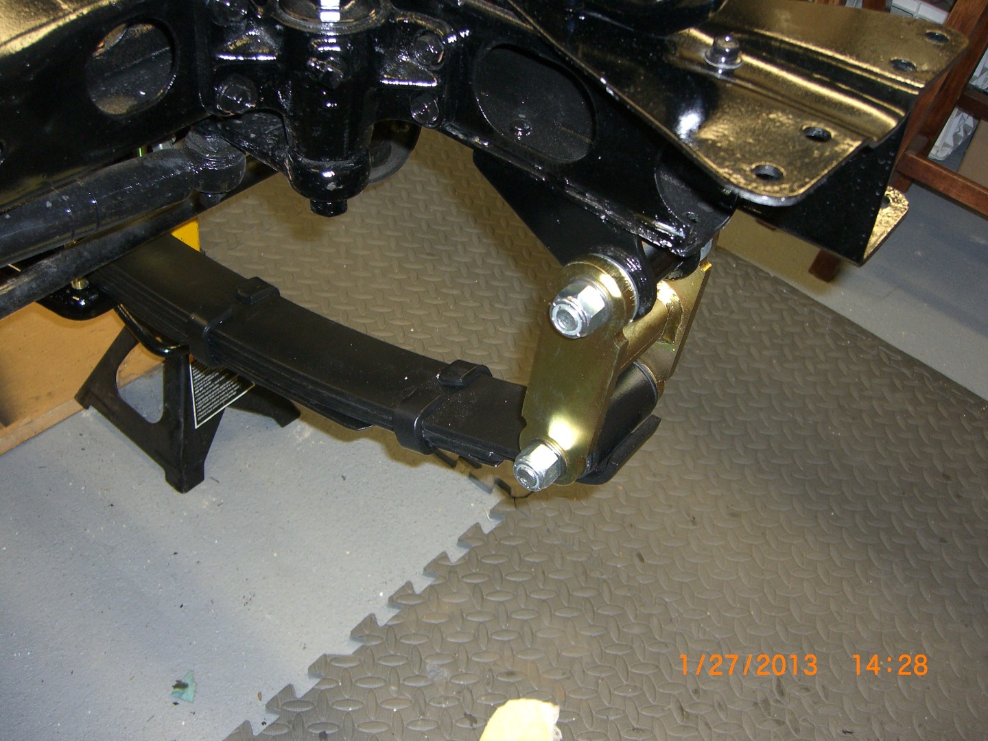 FJ40 Nut: Finally, good shackles!