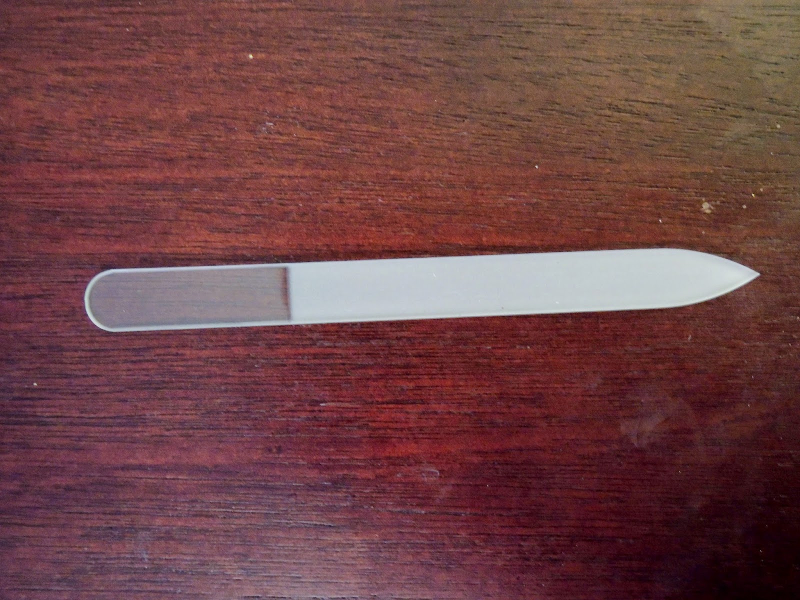 Holly Goes Lightly: DIY Custom Glass Nail File