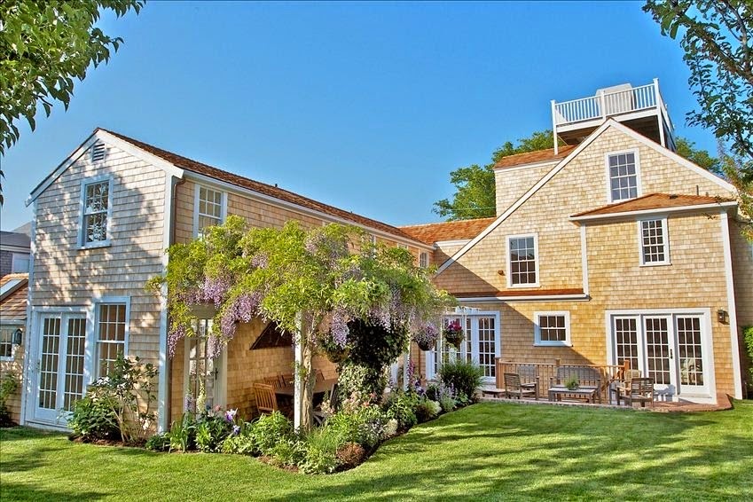 TRISHA TROUTZ: Nantucket Houses No 7