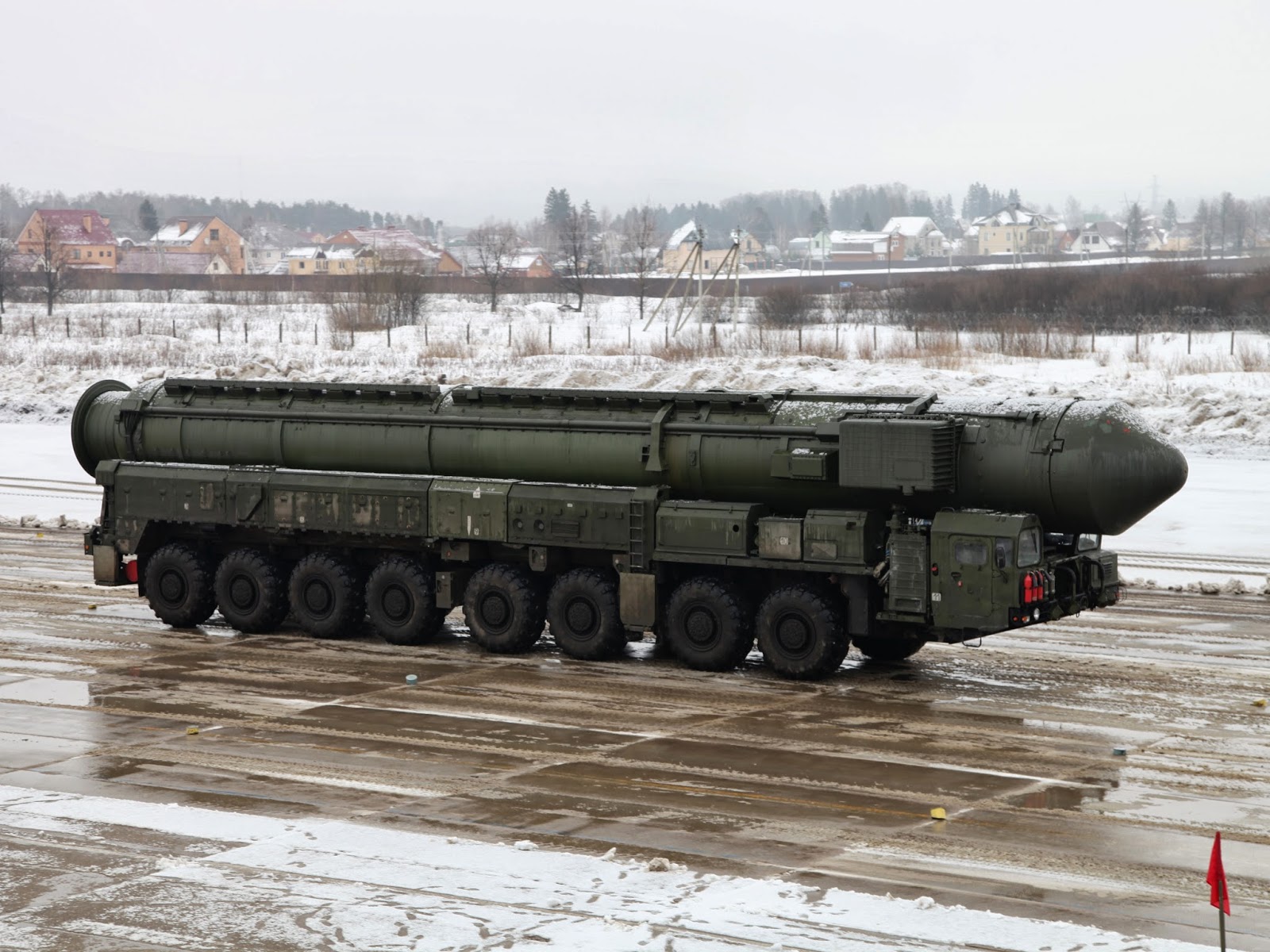 MISIL ACTUAL: Russia successfully test-fires Topol ballistic missile