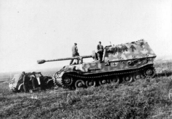 World War II in Pictures: The Ferdinand/Elefant Tank Destroyer