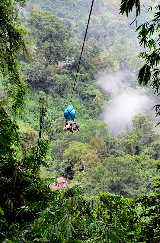 The Nomadic Pinoy: Zip Line and the Seven Falls