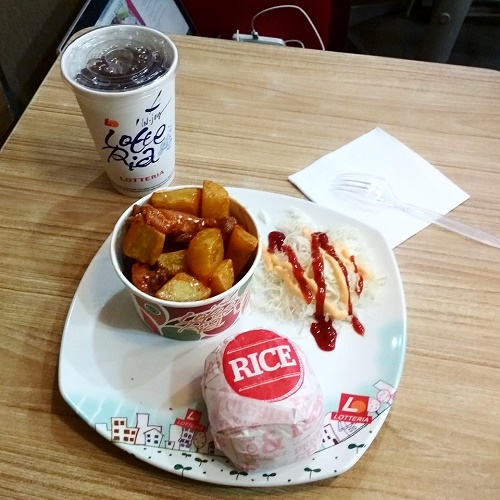 Kulineran Chicken Special Combo dan Chicken Gangjong Lotteria - food n ...