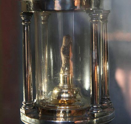 Lengua Urbana: El santo prepucio de Puigdemont