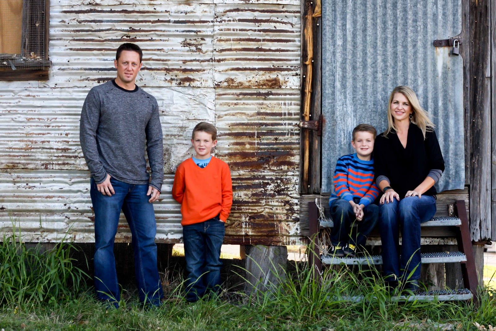 A. Leigh Photography: the durden family {downtown new braunfels, tx ...