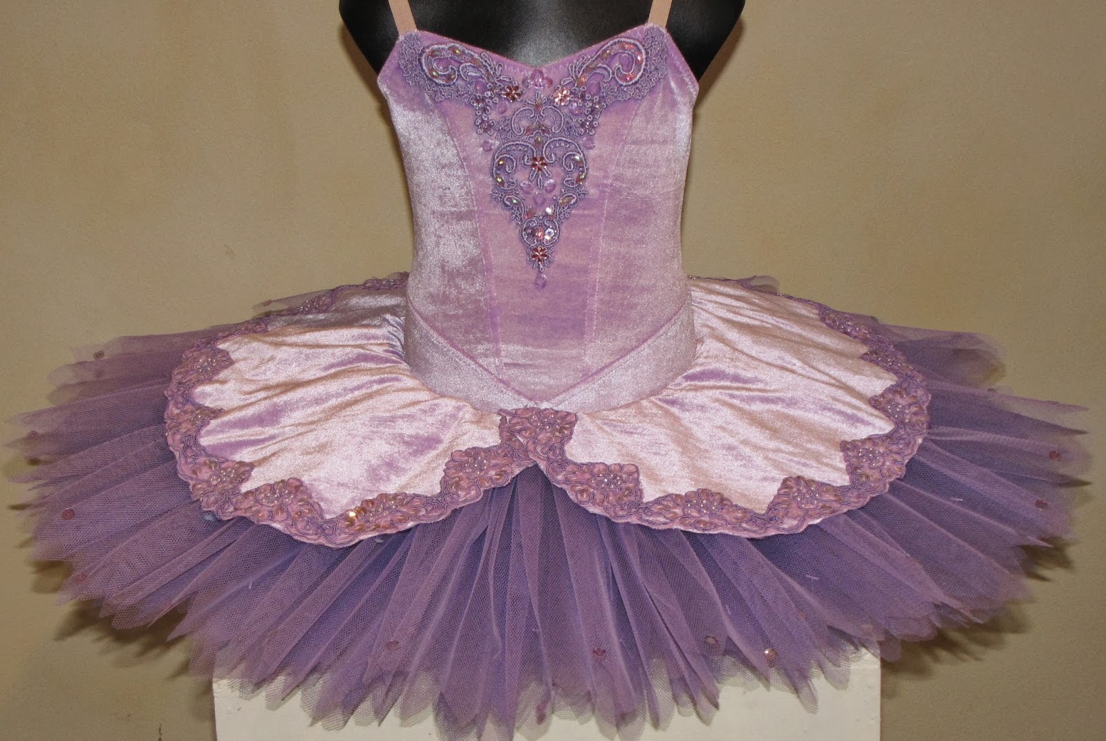 Tutus by Dani: Tiaras and tutus