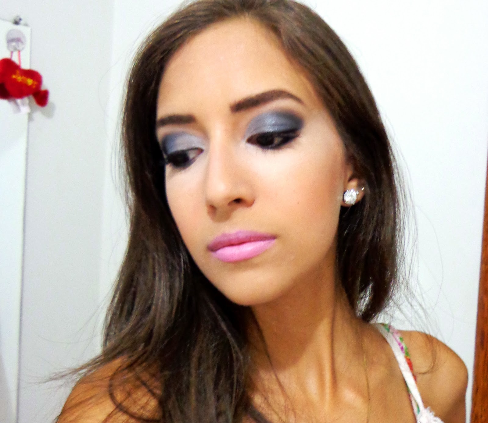 BONECAS MIMADAS: Tutorial: Maquiagem para festas: Preto + Prata