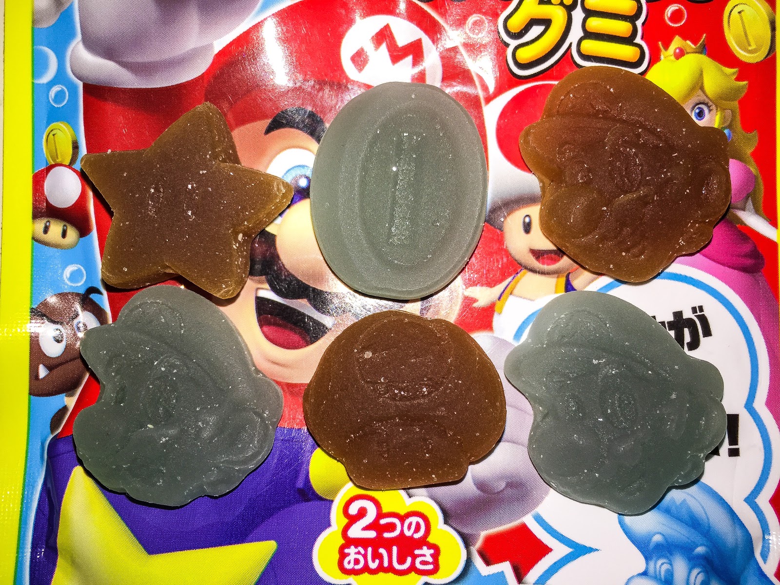 Arcade Hunters: Snack Break: Super Mario Gummy Candy from Japan!