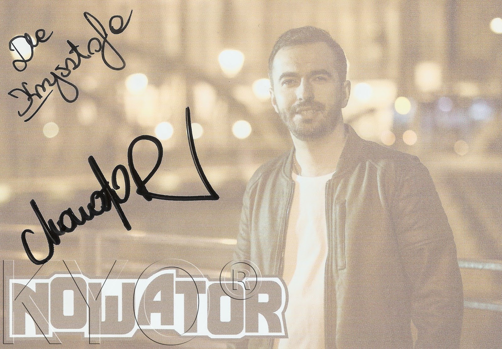 Chris Autographs: Nowator